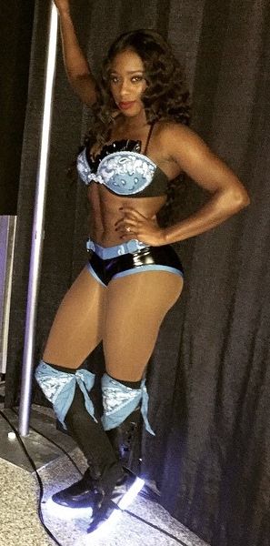 JOI with Naomi | Scrolller