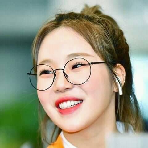 Jooe Thursday | Scrolller