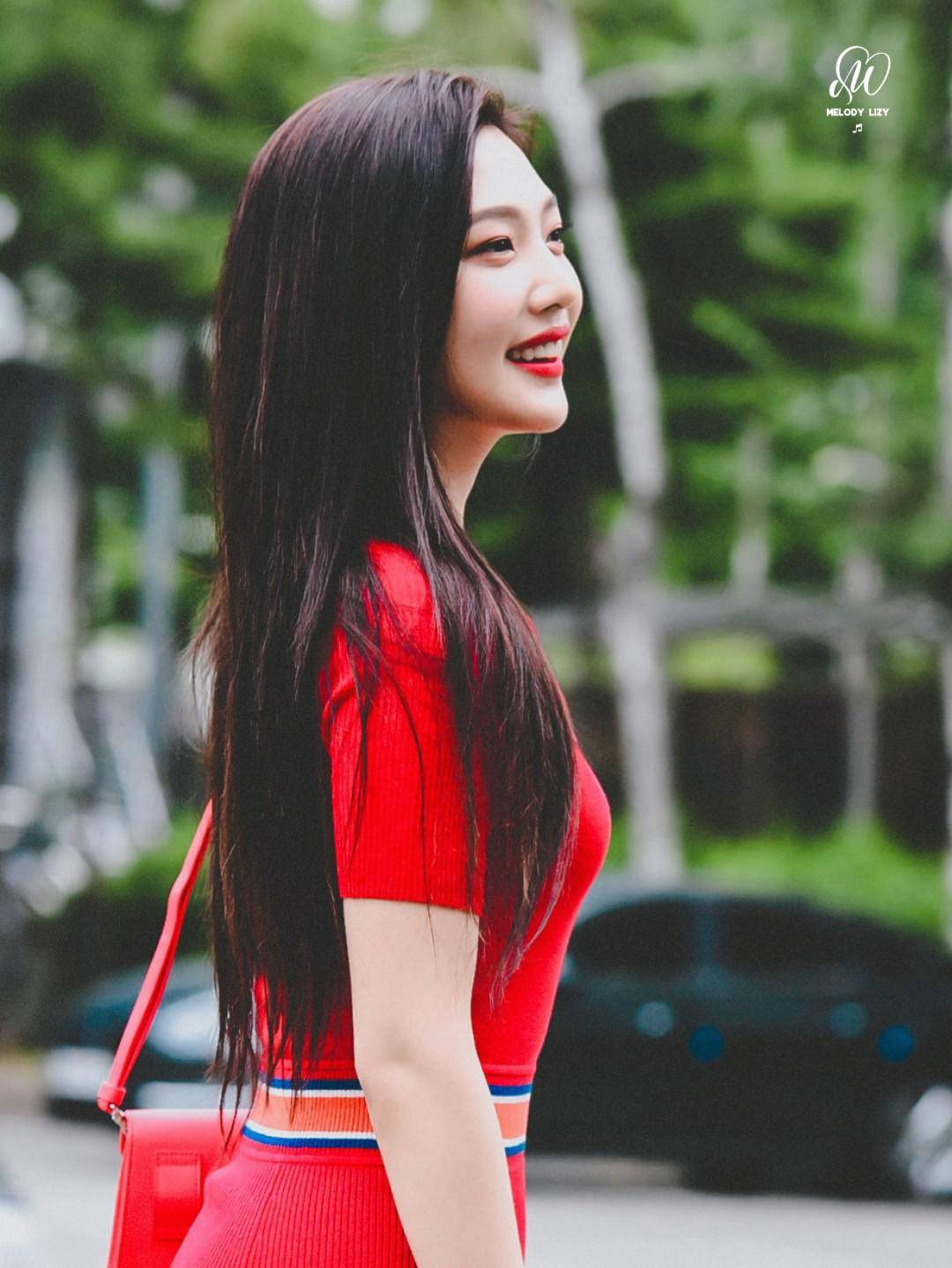 Joy Profile | Scrolller