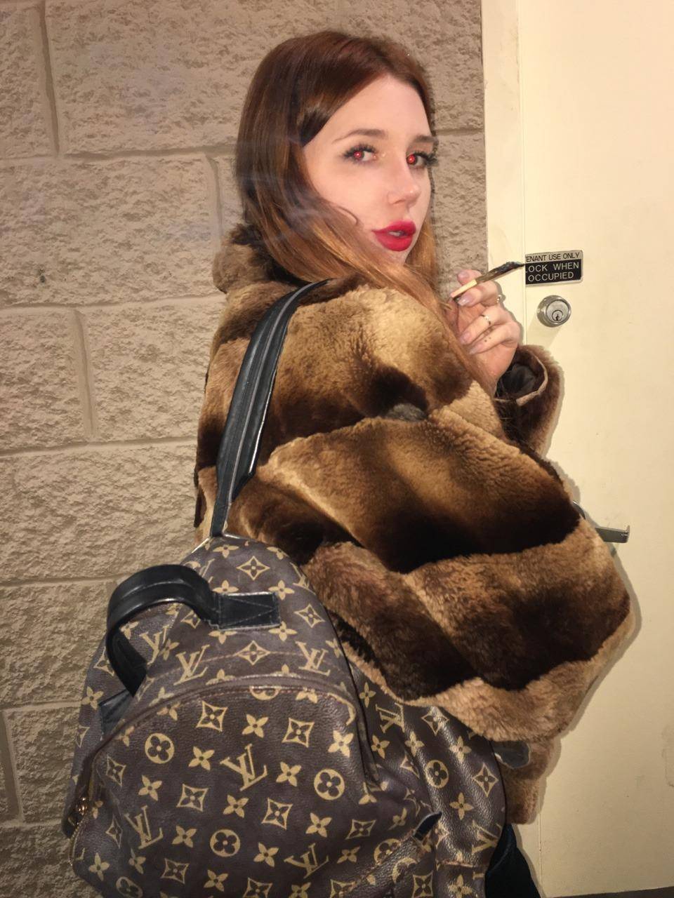 Judging all the boys | Scrolller