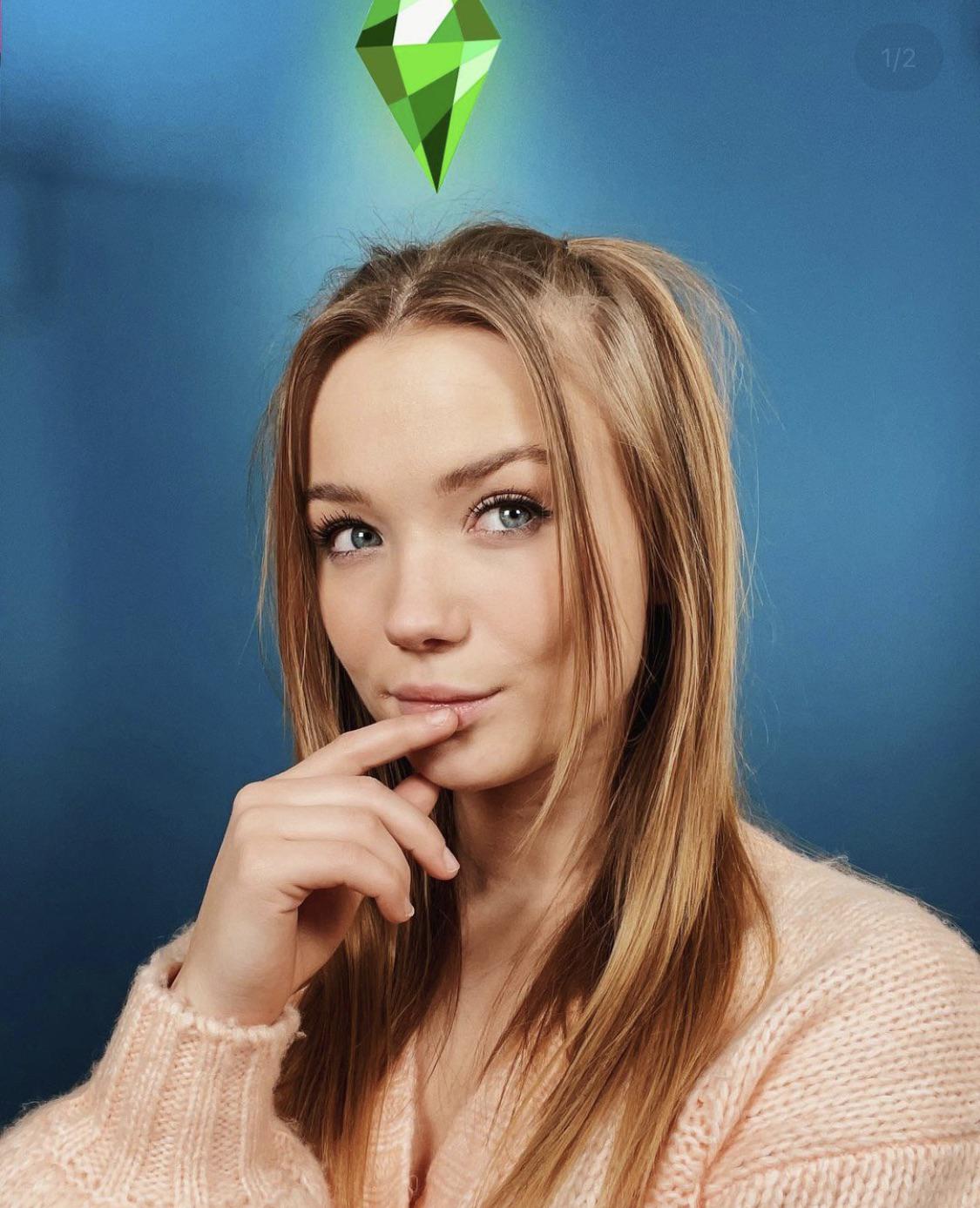 Julia als Sim😏🥵 Was würdest du mit ihr Anstellen Insta🍆💦@geile_youtuberinnen_girls | Scrolller