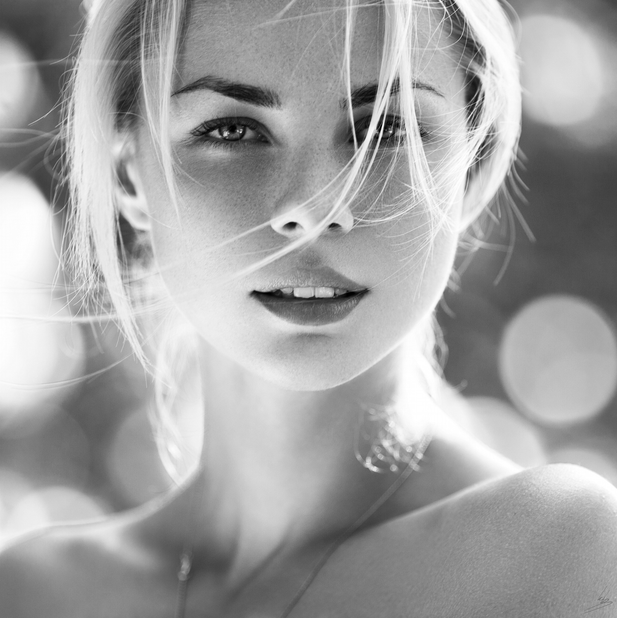 Julia by Konstantin Kryukovskiy (irtr) | Scrolller