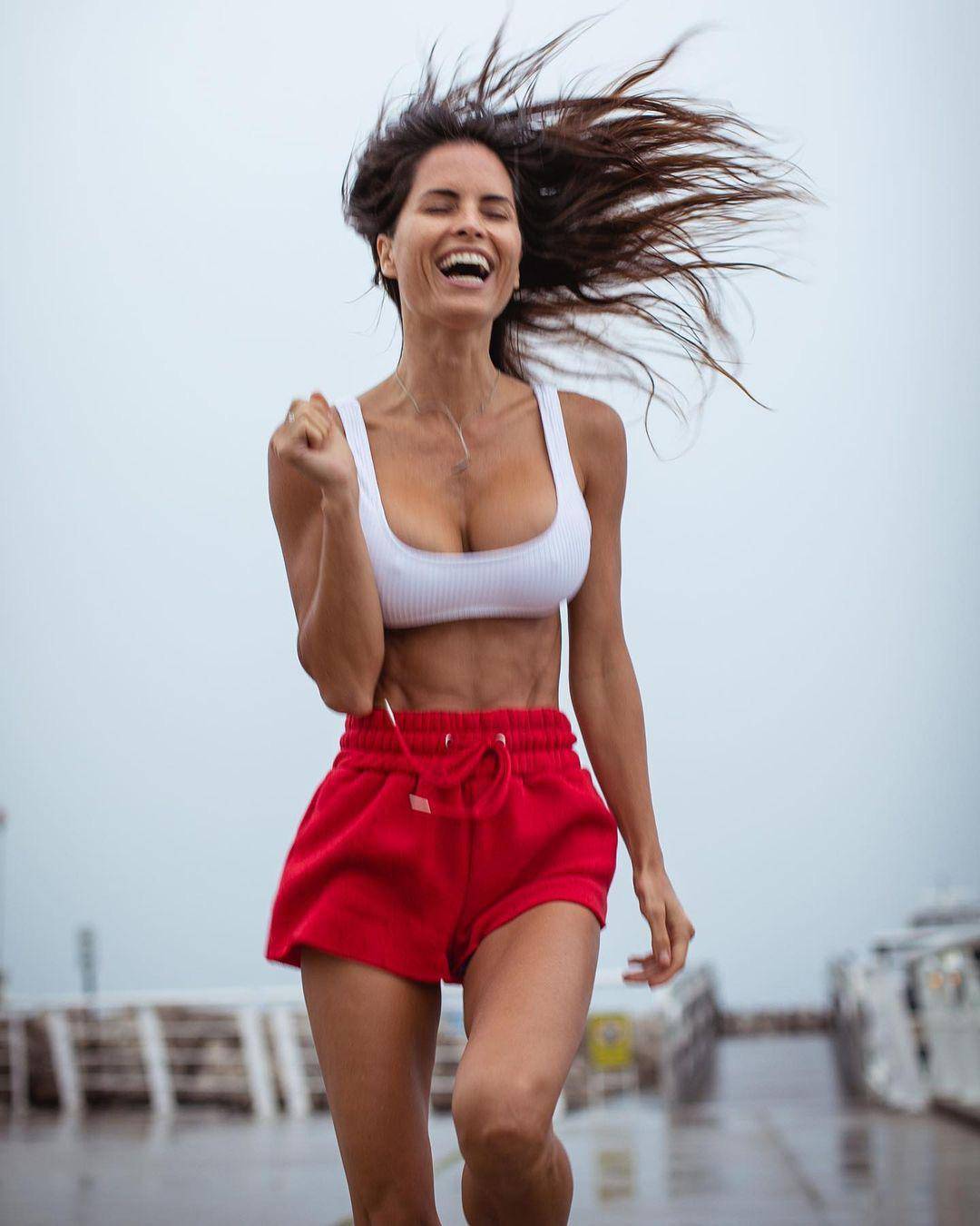 Discover more like Fitnessmodelmom: Jump and Related Content | Scrolller