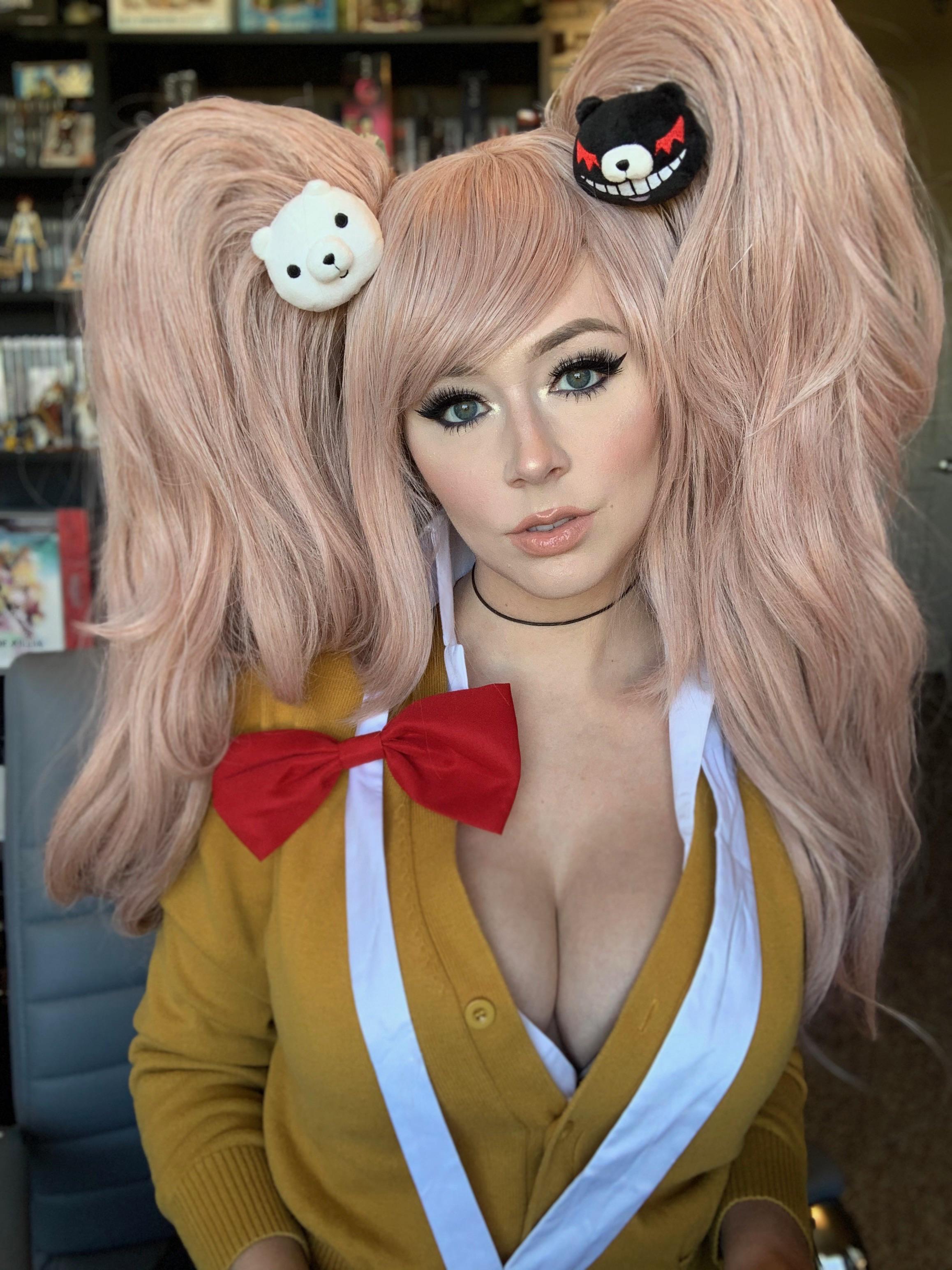 Junko by alegrachan | Scrolller