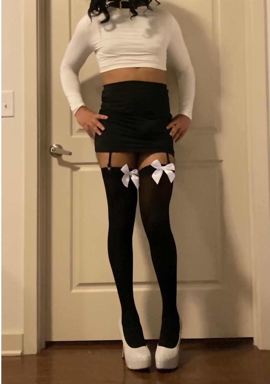 Just a mindless sissy ready to serve | Scrolller