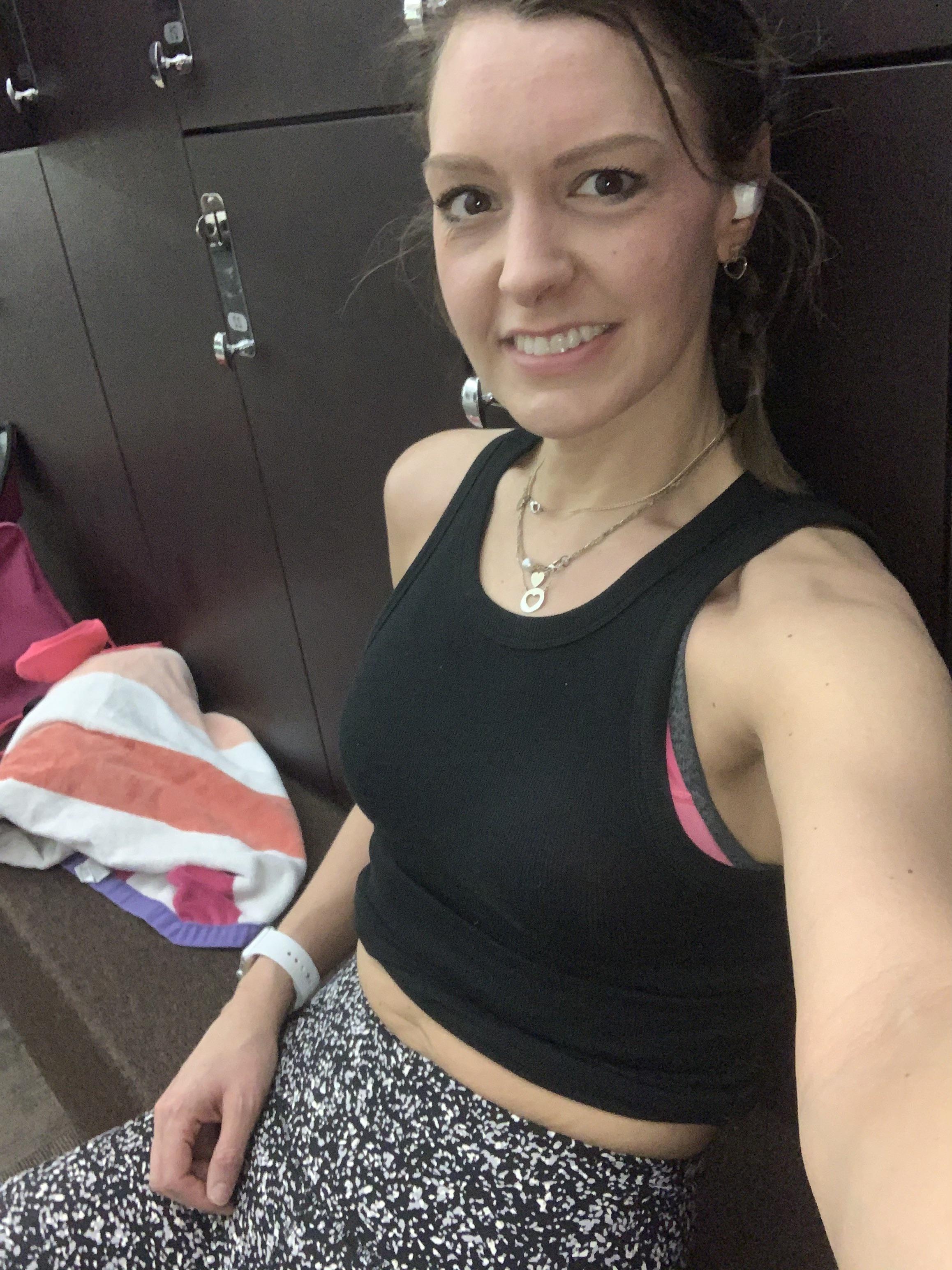 Just chillin at the gym post leg pump and running two miles | Scrolller