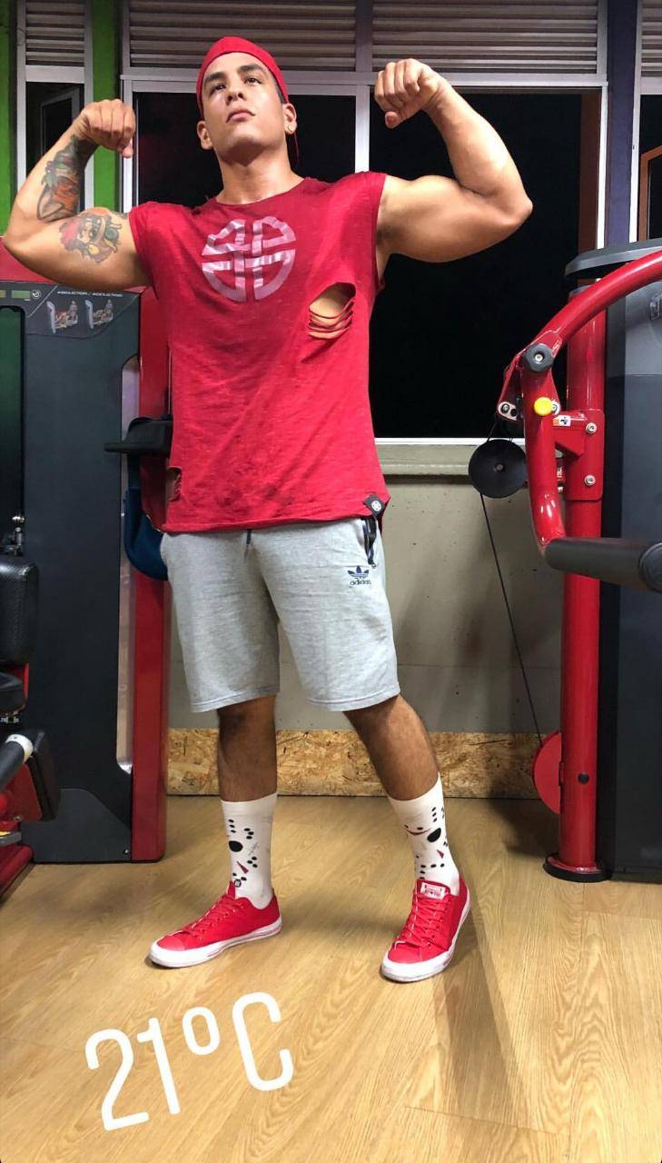 Just finished a long workout 😏 | Scrolller