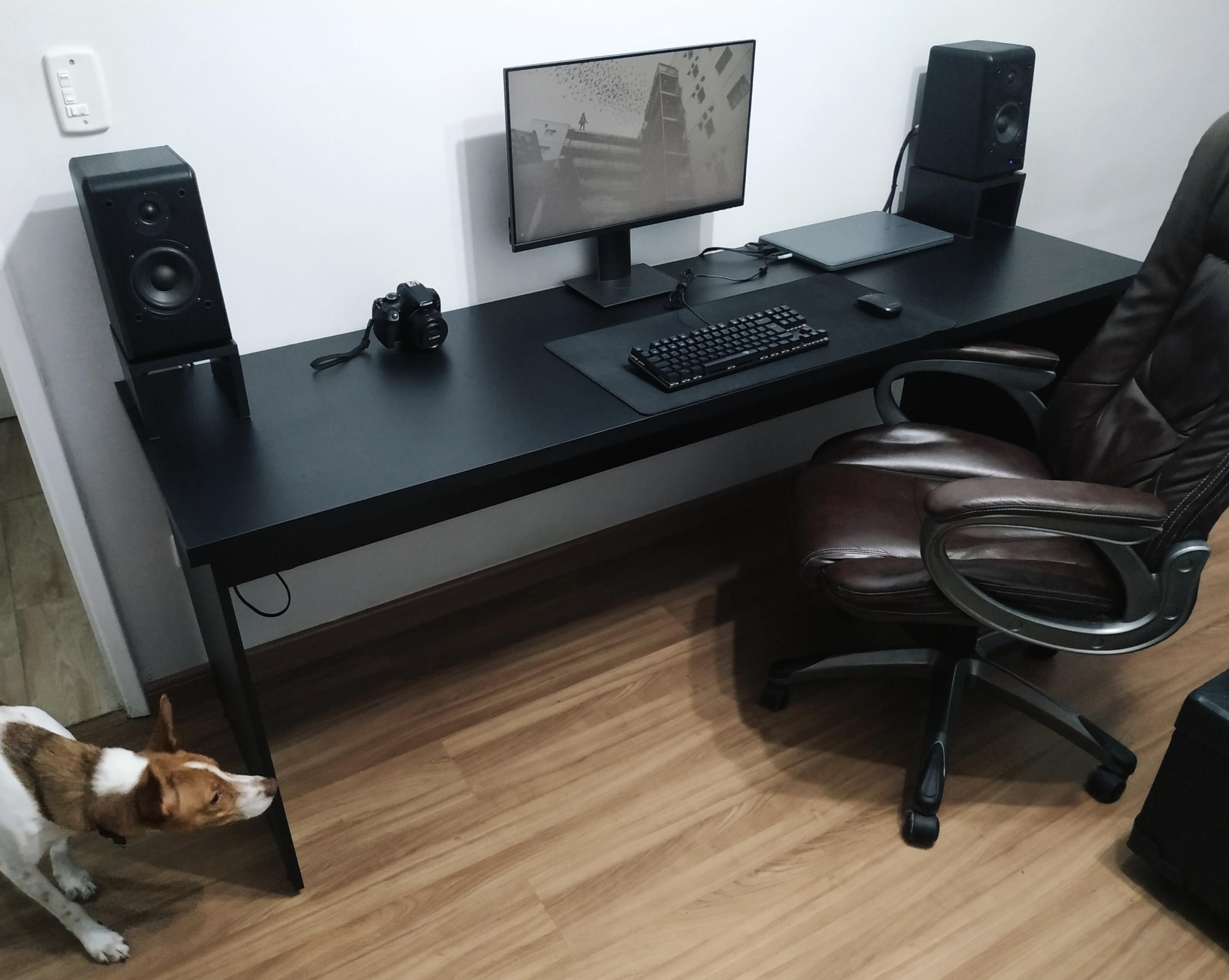 Just finished the cable management on my new desk. | Scrolller