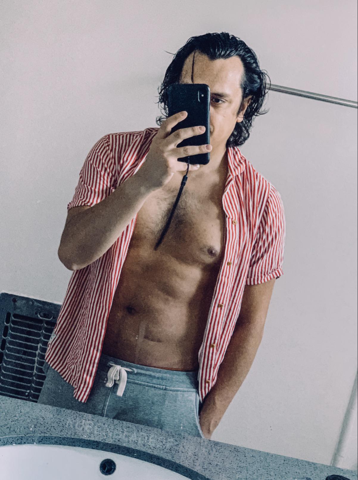 Just livin the dream | Scrolller