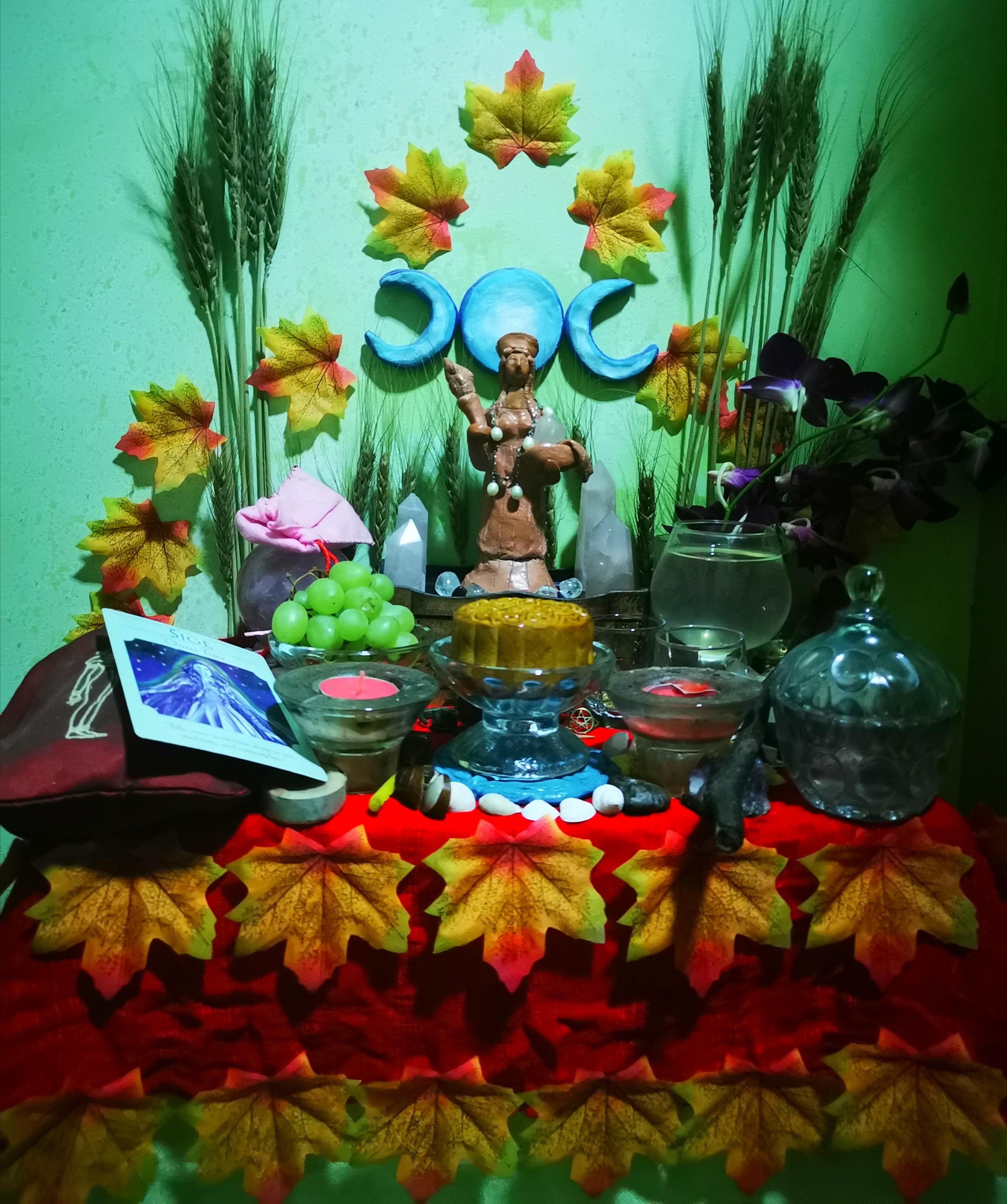 Just prepared my Mabon altar. | Scrolller