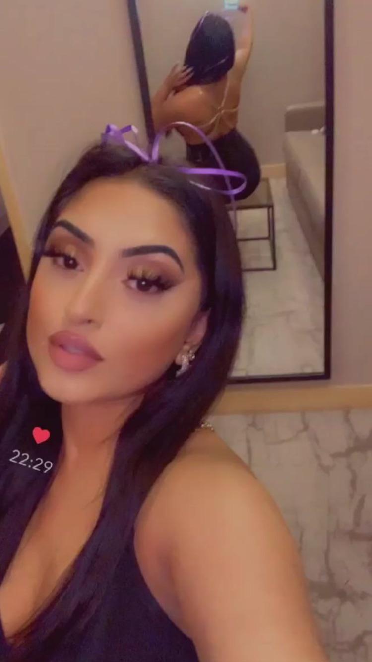 Just sit on me instead 😍 | Scrolller