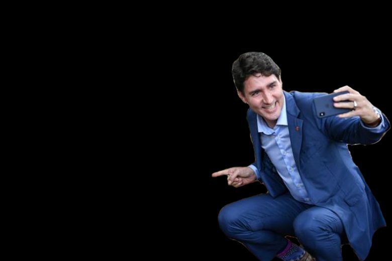 Justin Trudeau taking a selfie | Scrolller