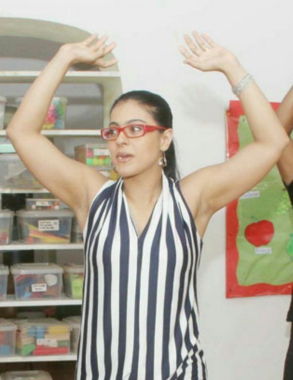 Kajol Pits Scrolller