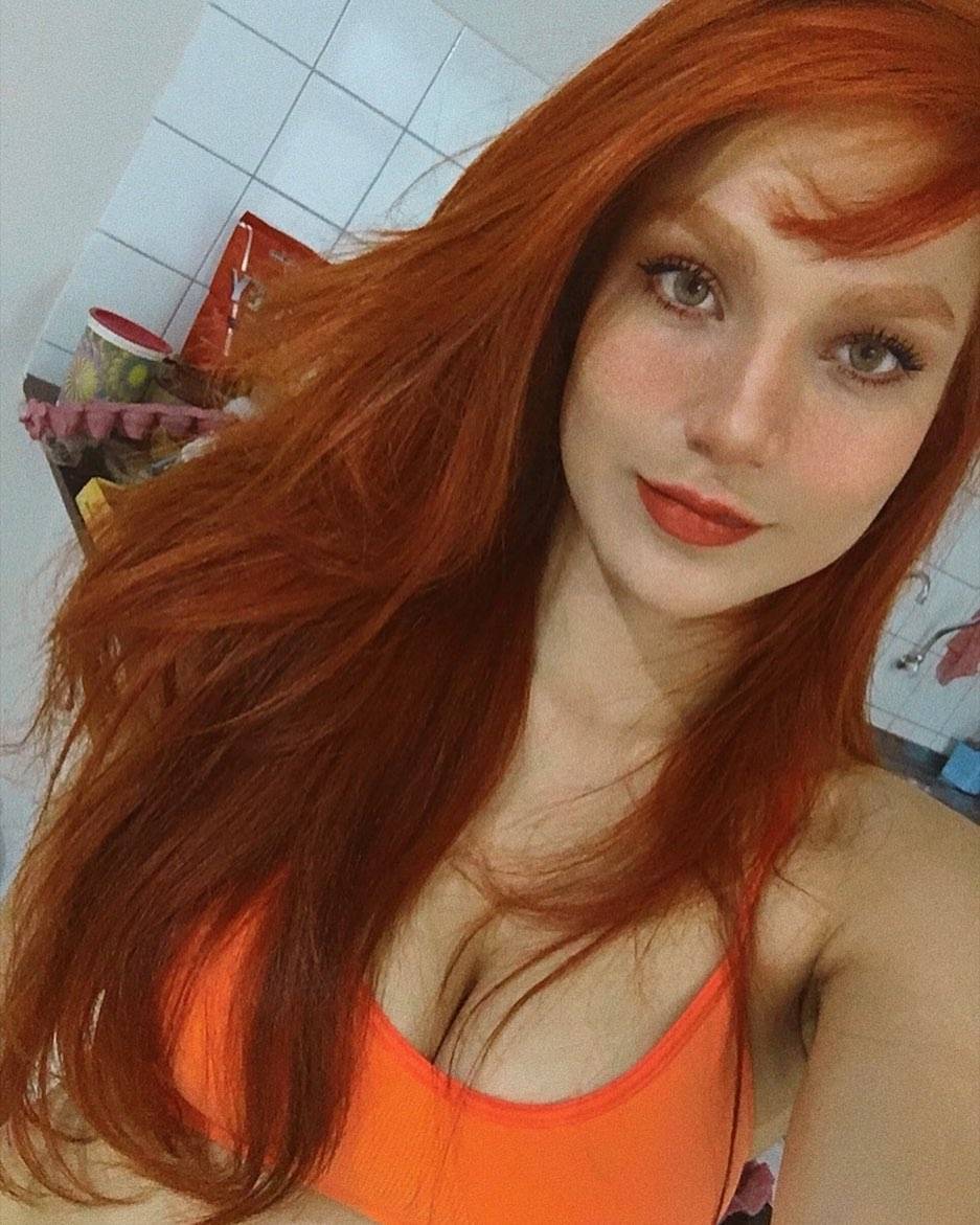 Kamila Pompeu | Scrolller