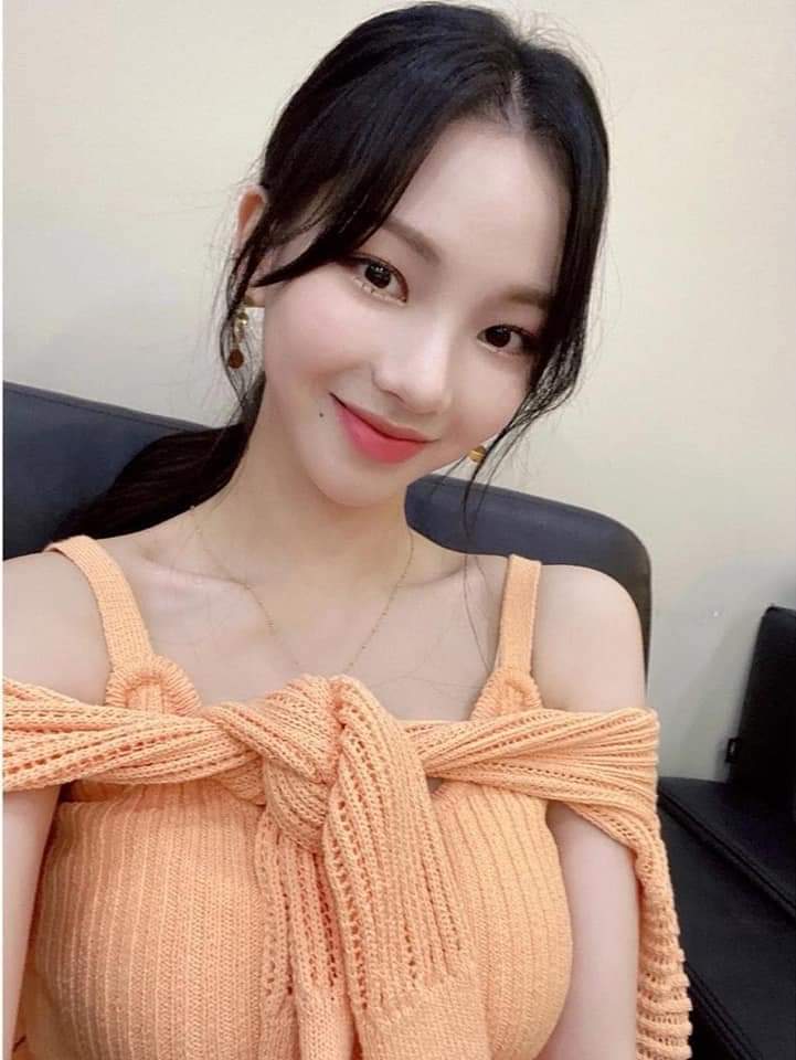 Karina's milkers | Scrolller