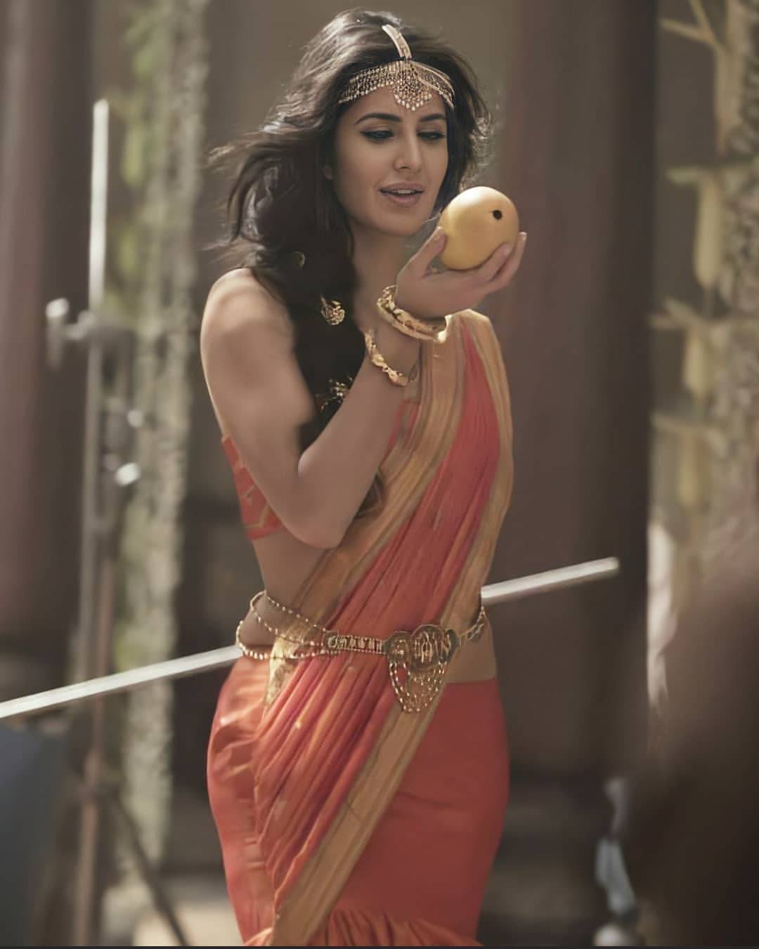 Katrina Kaif Scrolller