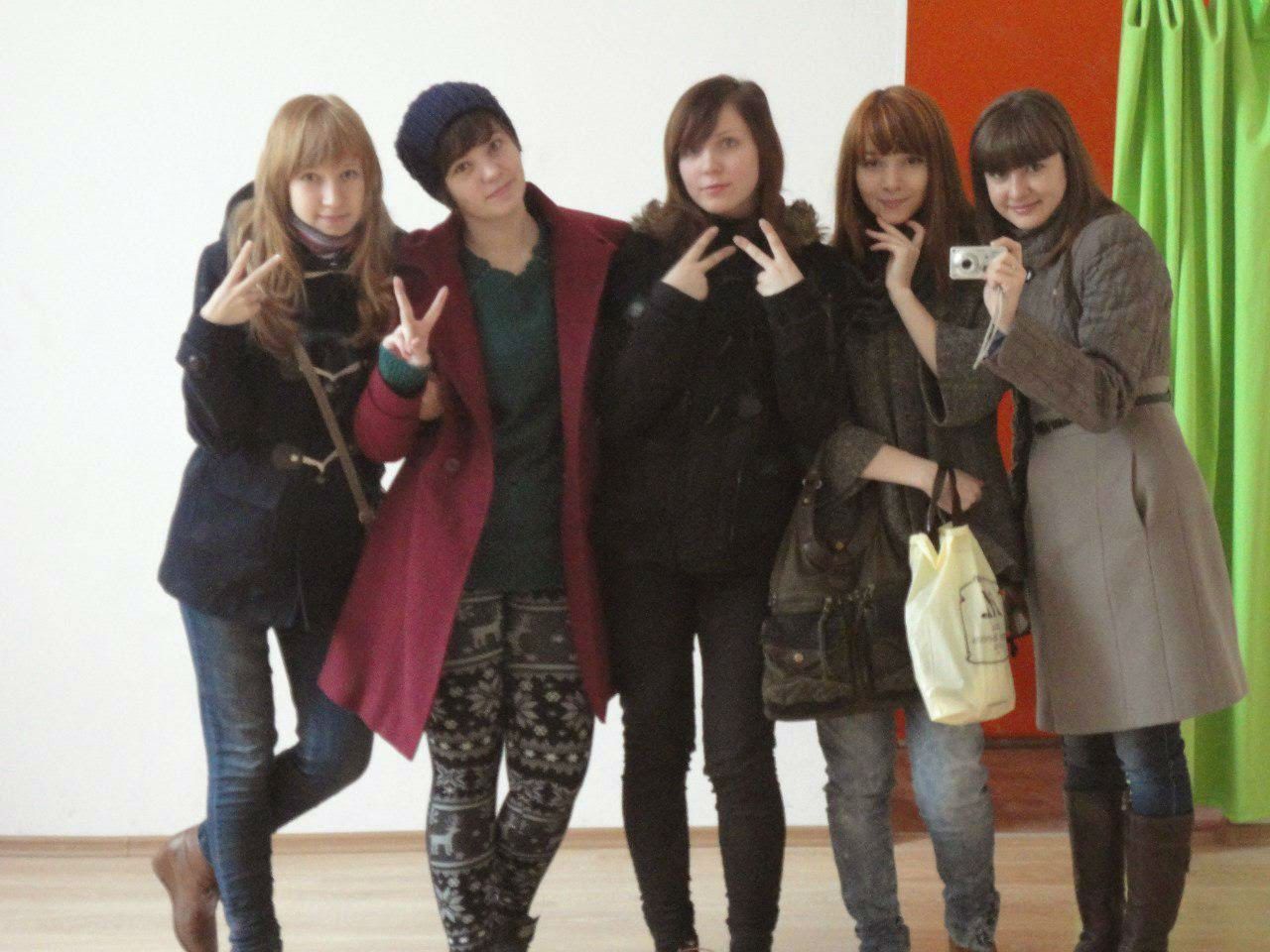 Katya with her friends #3 | Scrolller