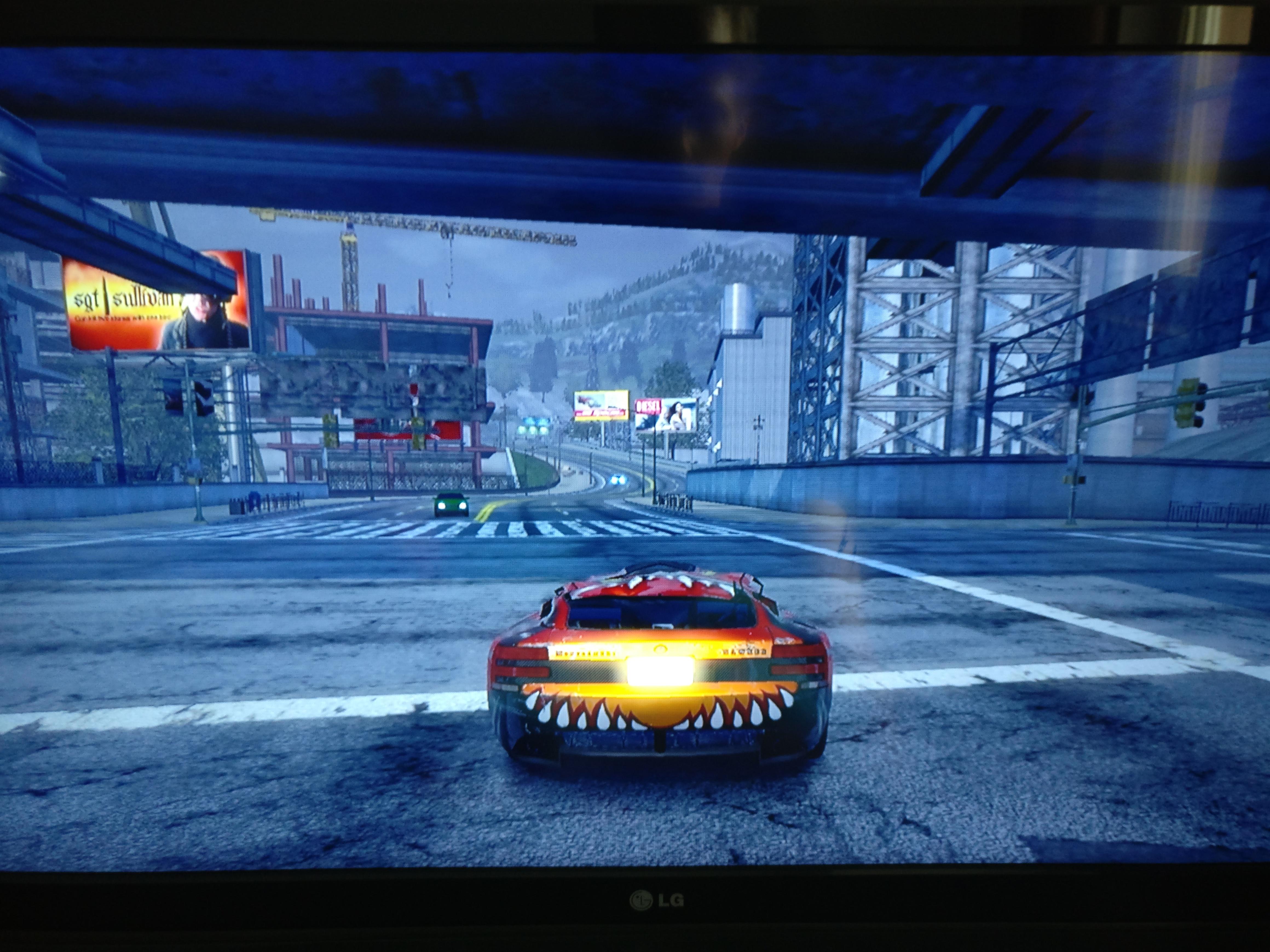 Keep going, it's just a minor scratch... | Scrolller