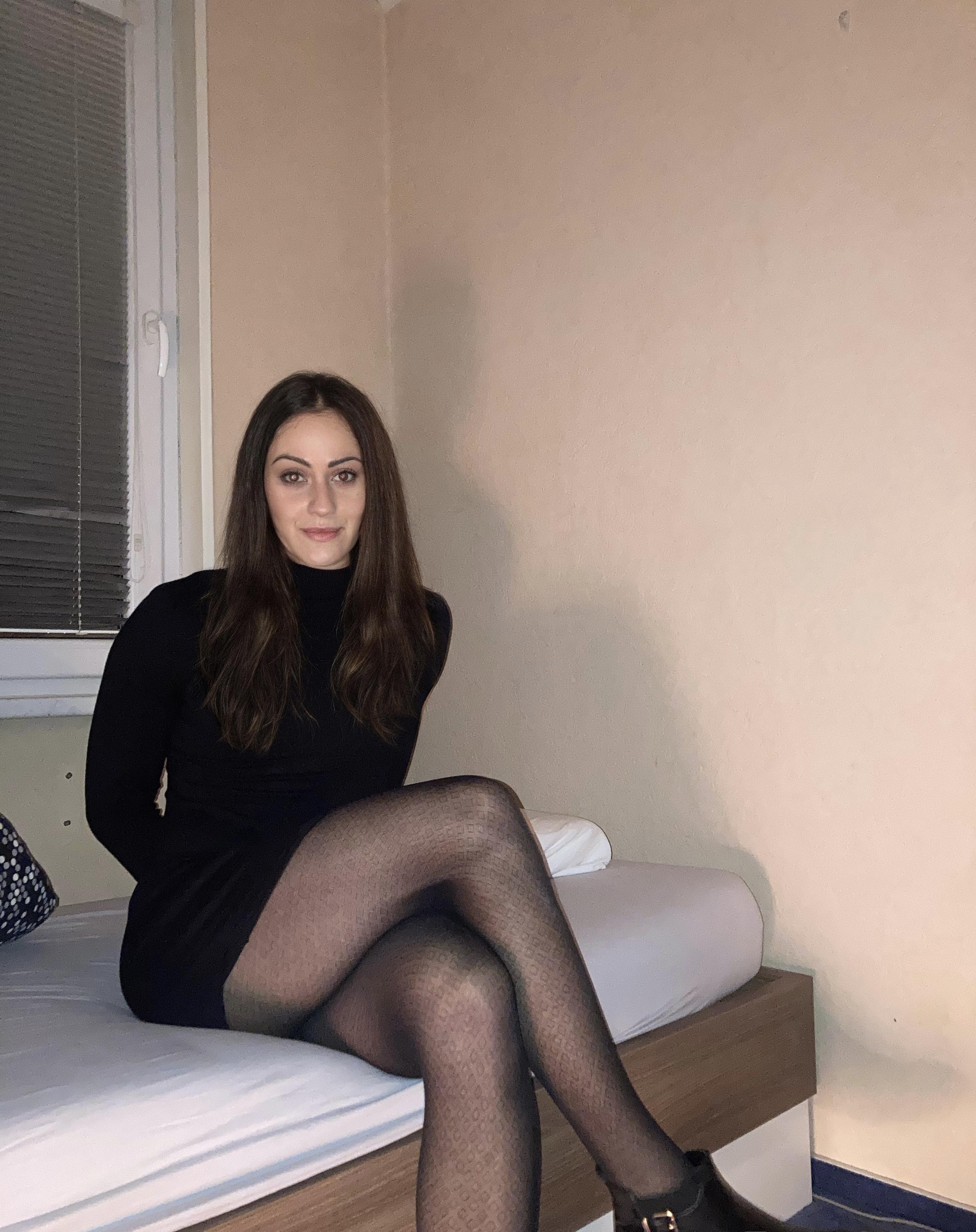 Keep smiling :) | Scrolller