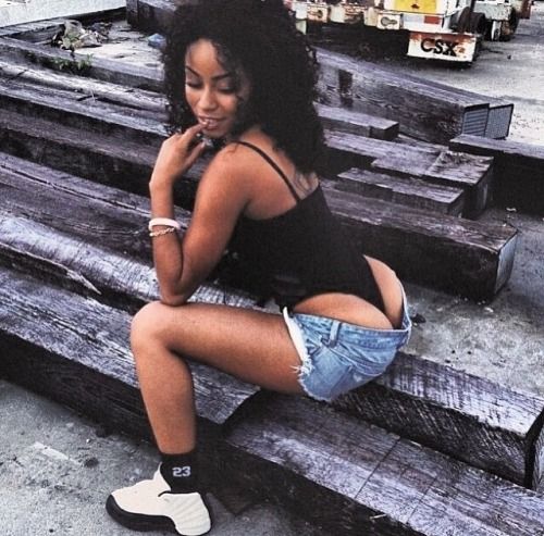 Keep This Sub Alive! | Scrolller