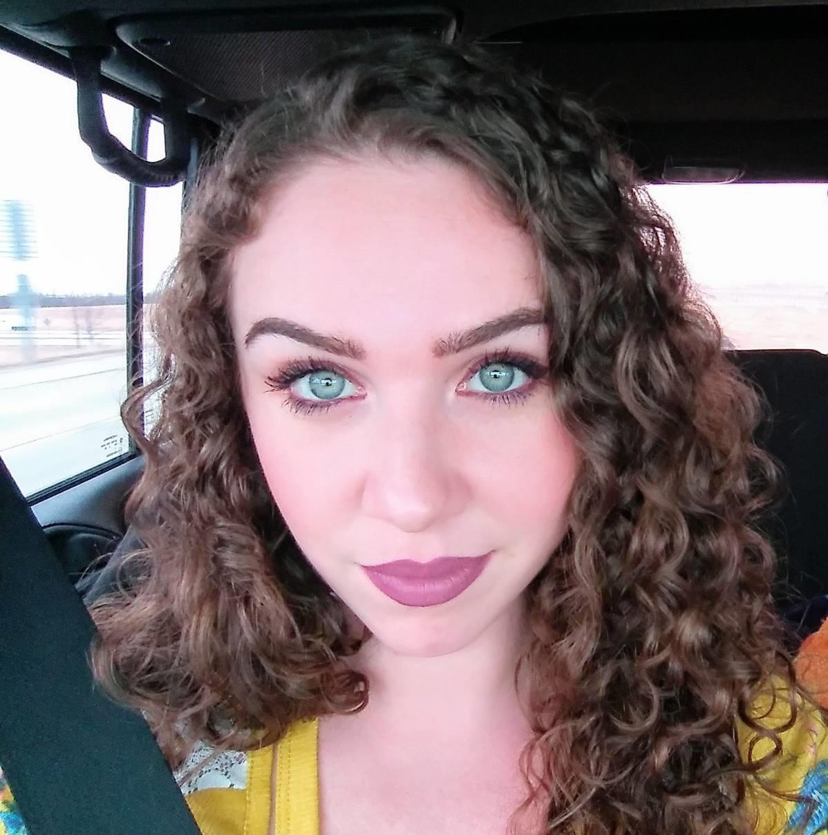 Keep your eyes on the road! 😉🙃 | Scrolller