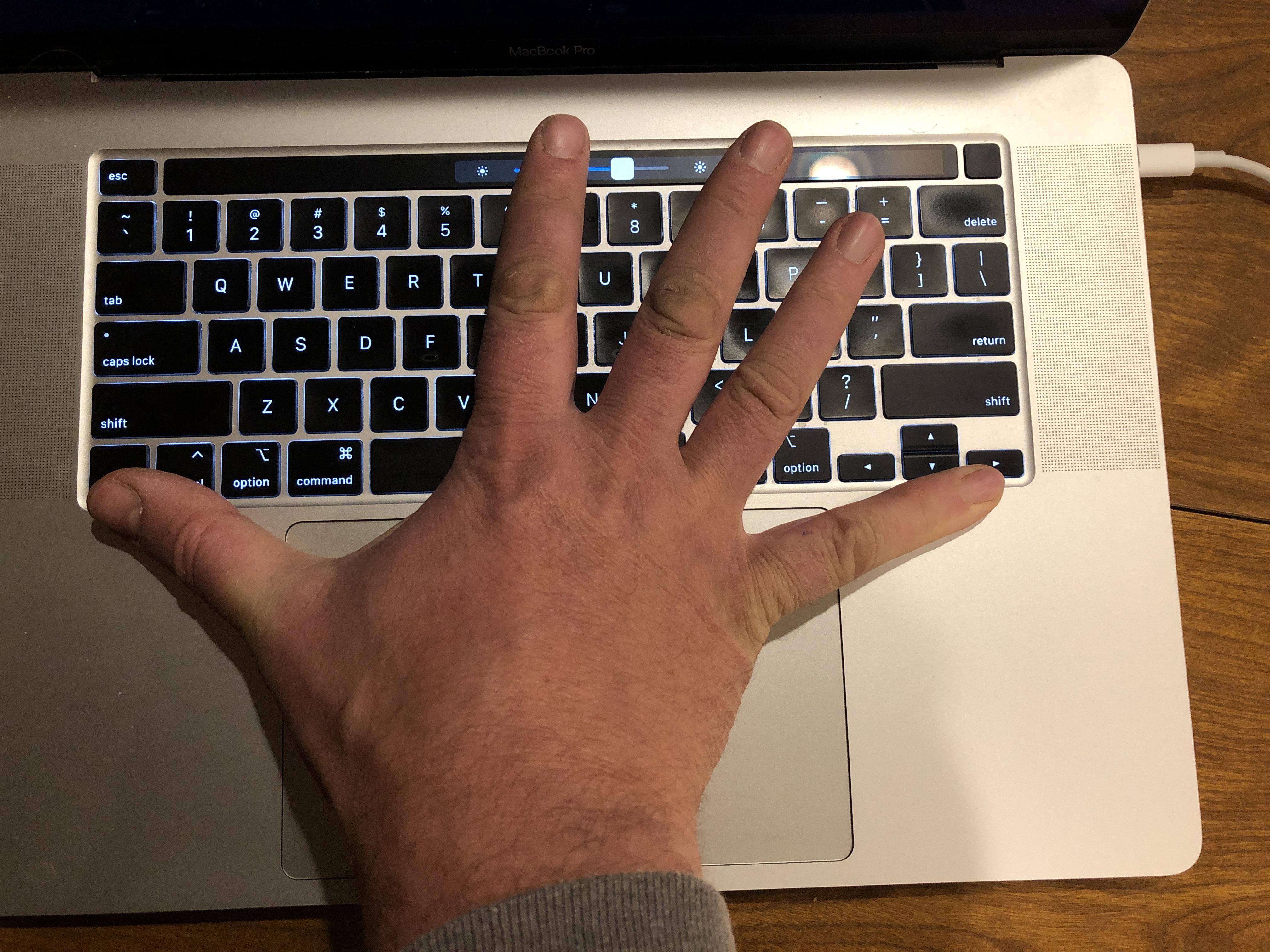 Keyboards eh? | Scrolller