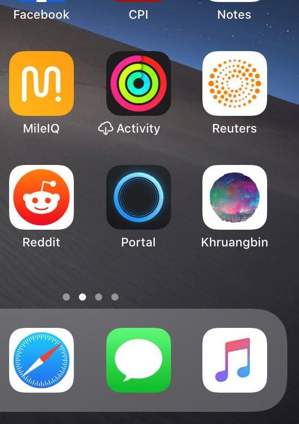 Khruangbin Button | Scrolller