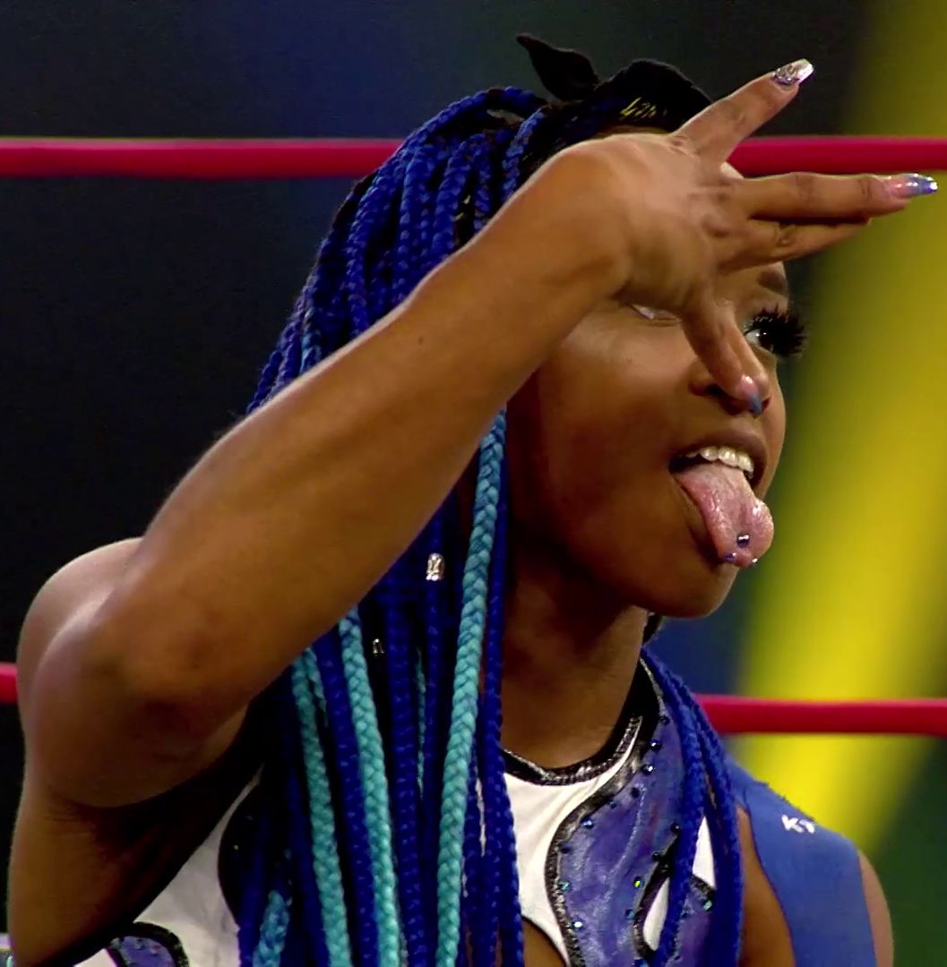 Kiera Hogan | Scrolller