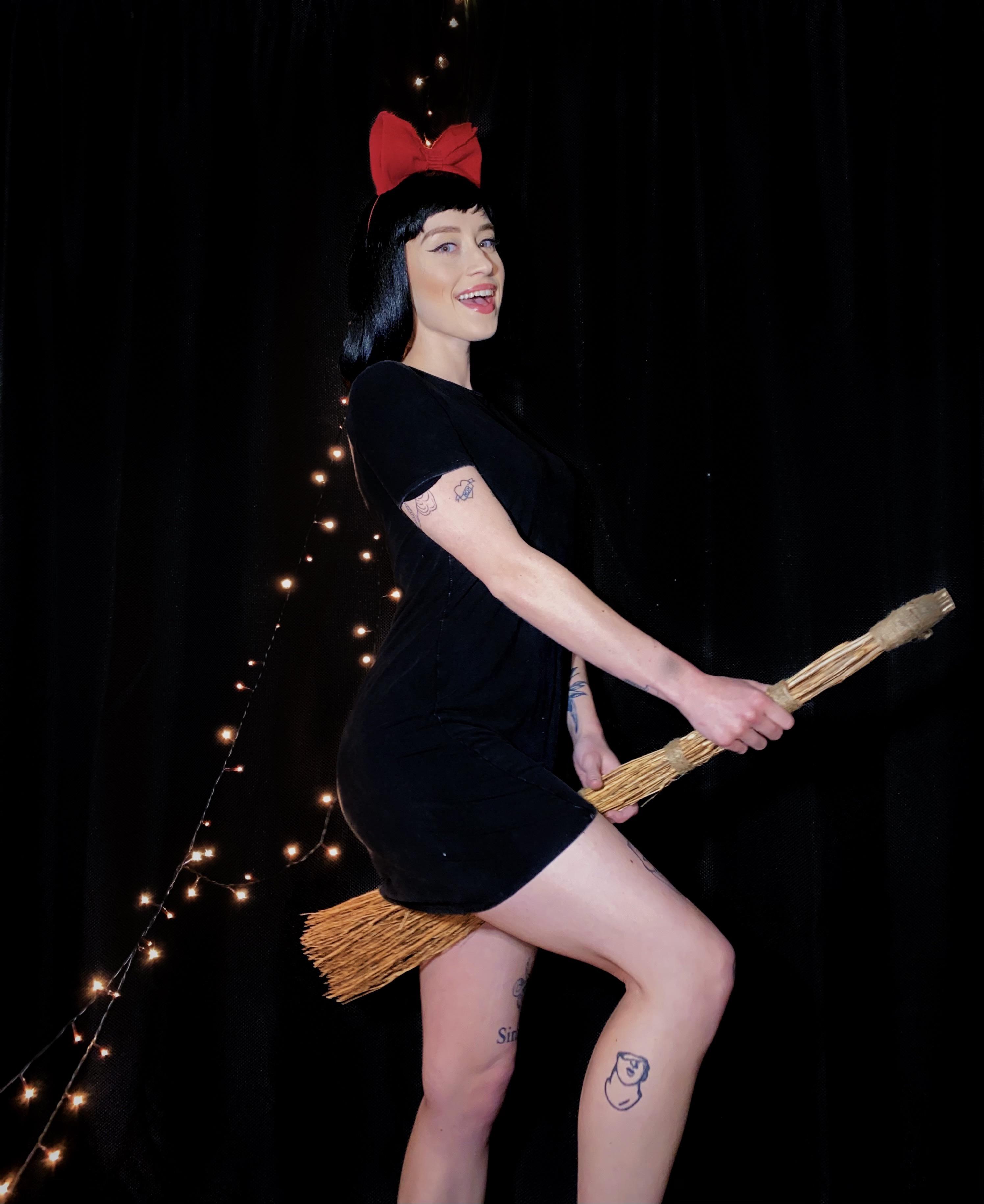 Kiki By Betsygeuse 🖤 Scrolller