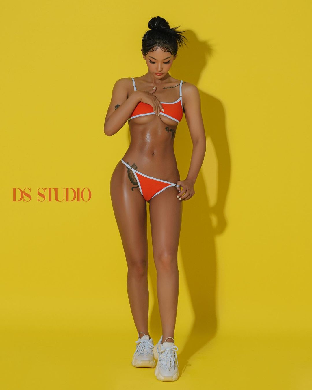 Hot Asian in sneaks part 2. | Scrolller