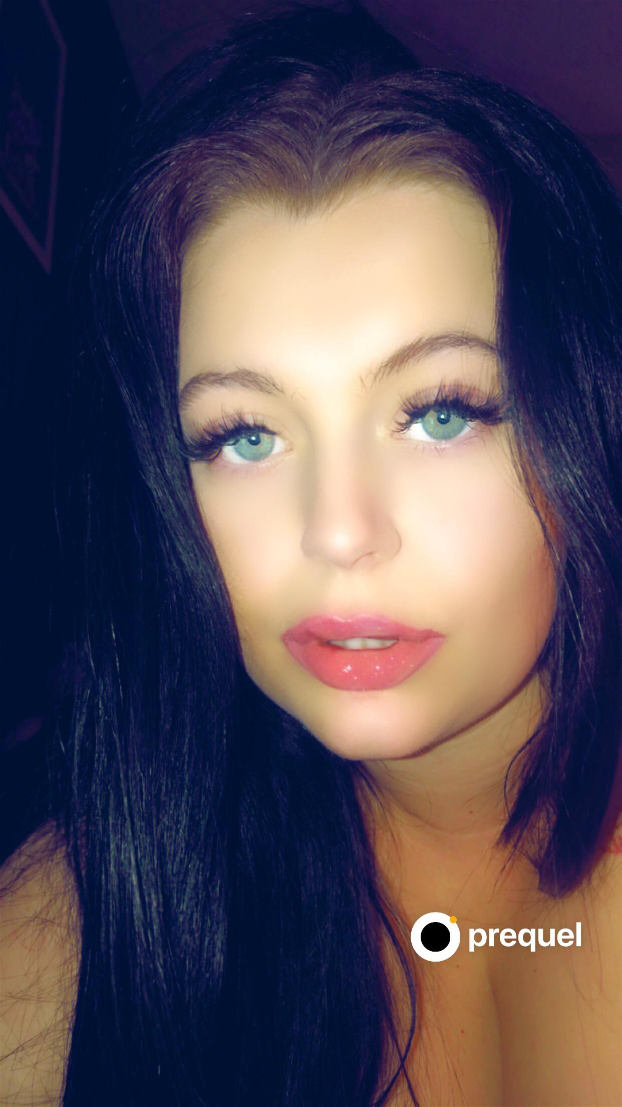 @kinkykyla on IG | Scrolller