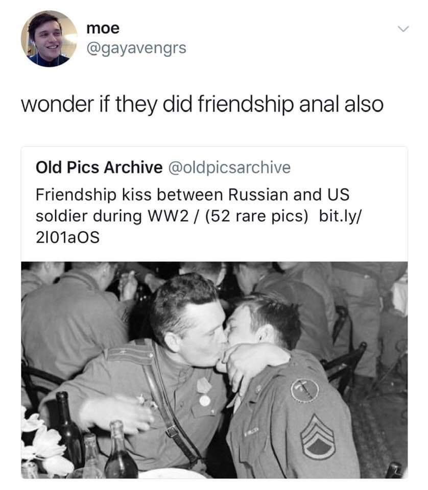 Kiss me you gay Comrade! | Scrolller