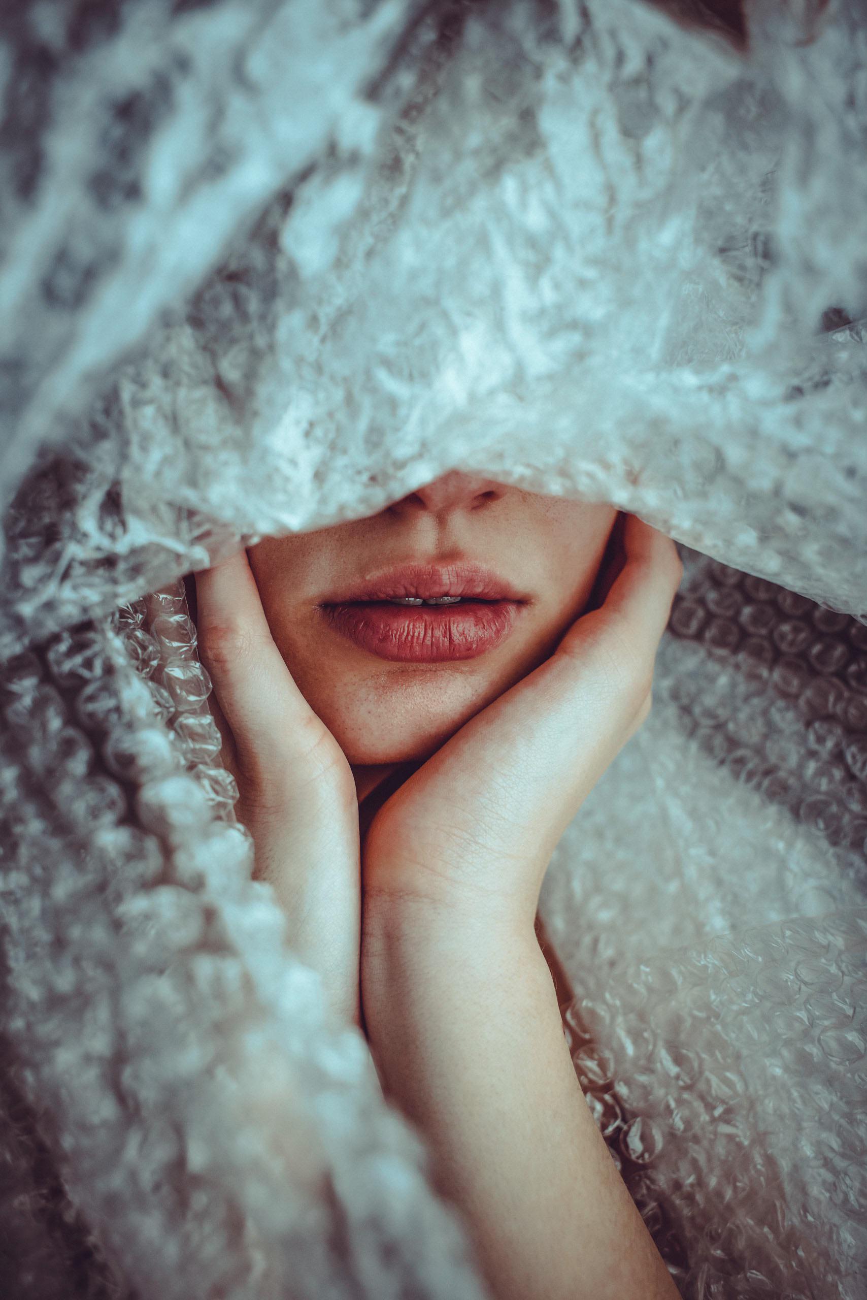 Knister Lips [Sony 7RII and Canon 28mm 1,8] | Scrolller