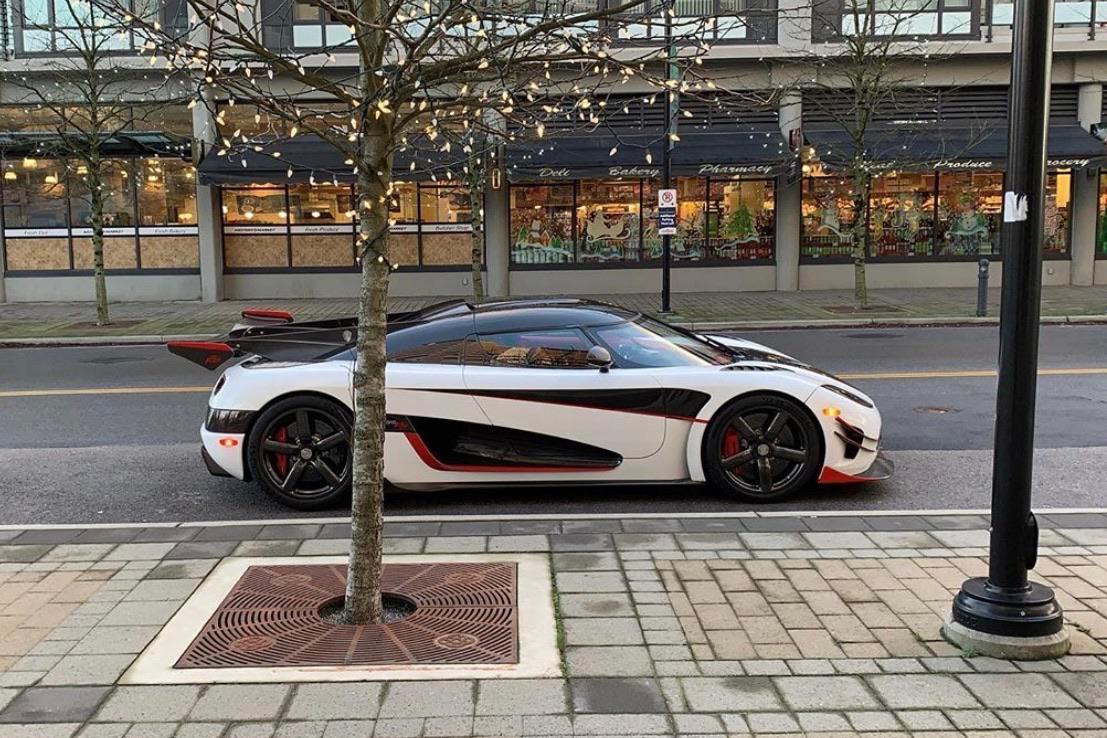 [Koenigsegg Agera RS] Spotted by my Dad in Vancouver, BC. | Scrolller