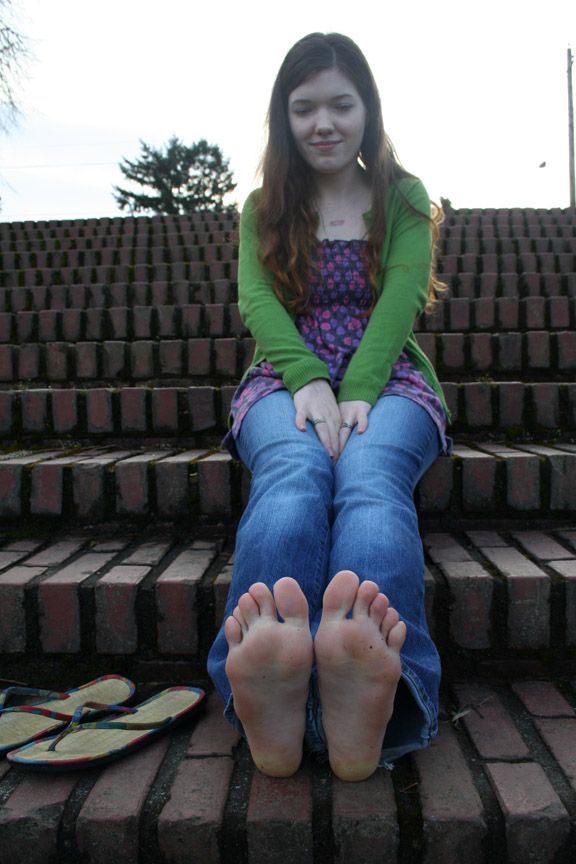 Kristen's Cute Soles | Scrolller