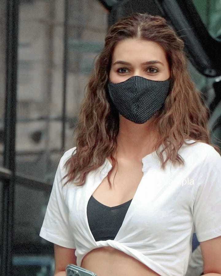 Kriti Sanon | Scrolller