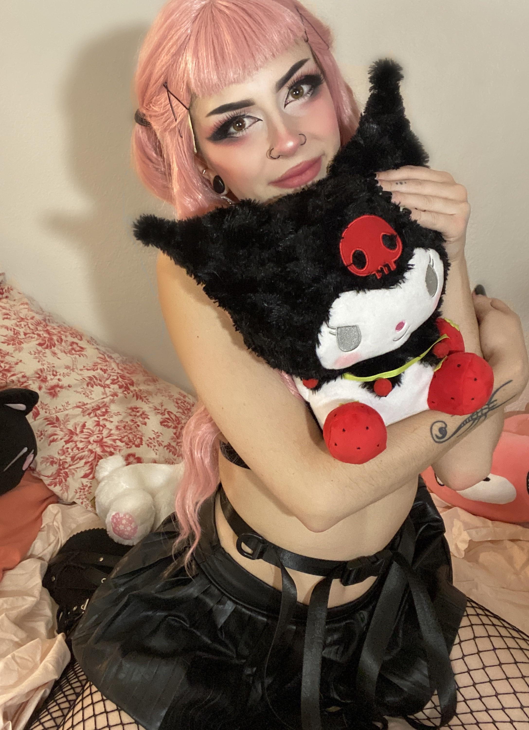 kuromi says uwu say it back | Scrolller