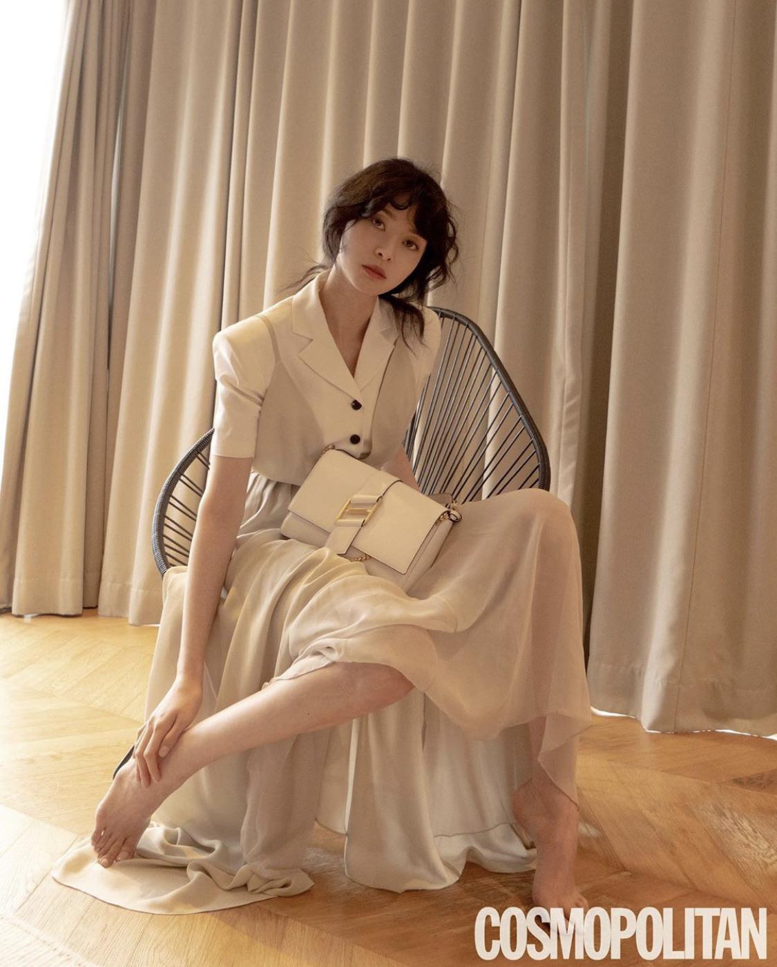 Kwon Nara | Scrolller