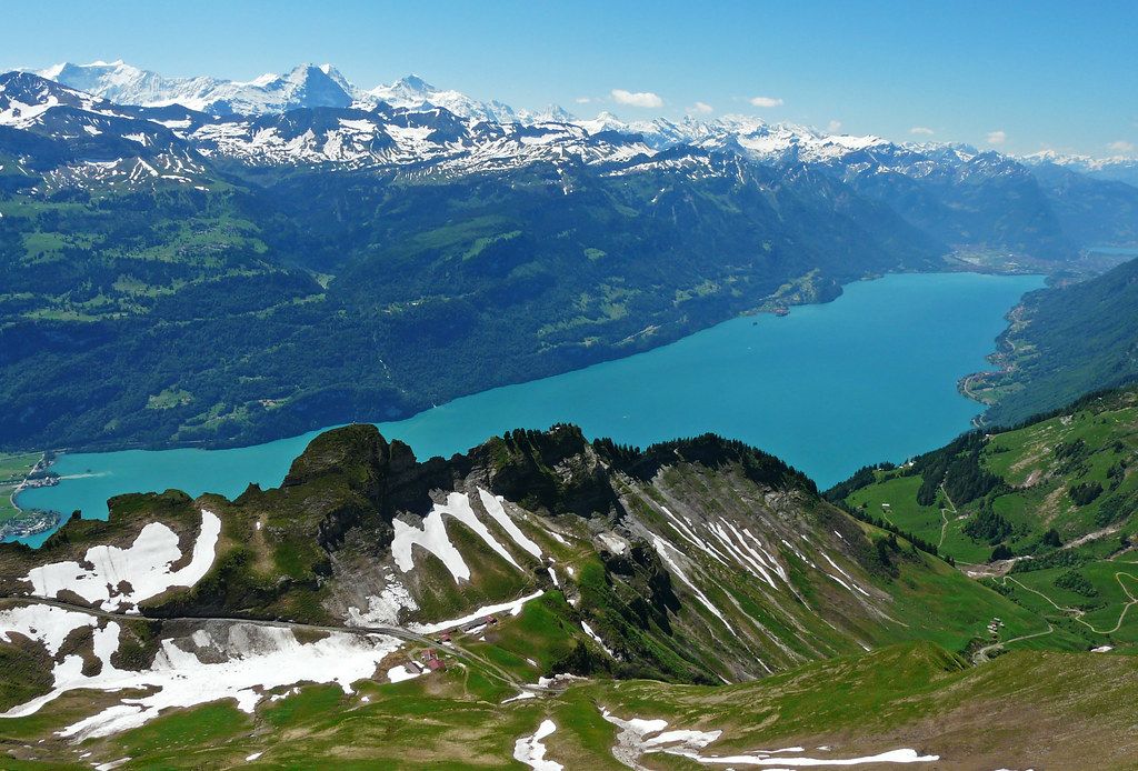 Lake Brienz, Canton of Berne [1024x694] Photo by Mike Duqueiros | Scrolller