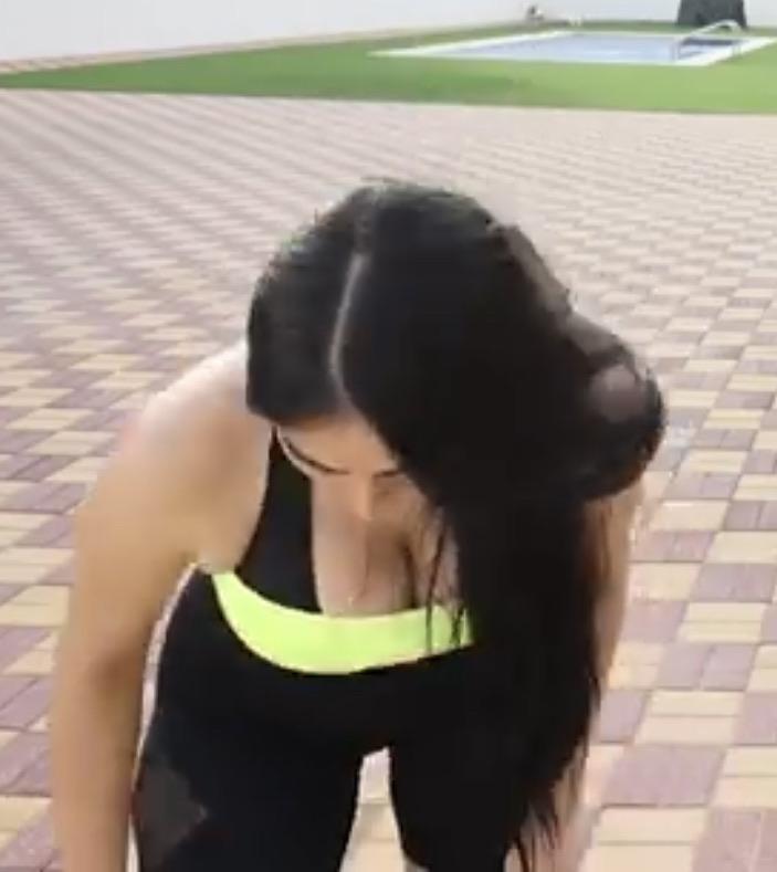 Lana showing graciously Pt.2 | Scrolller