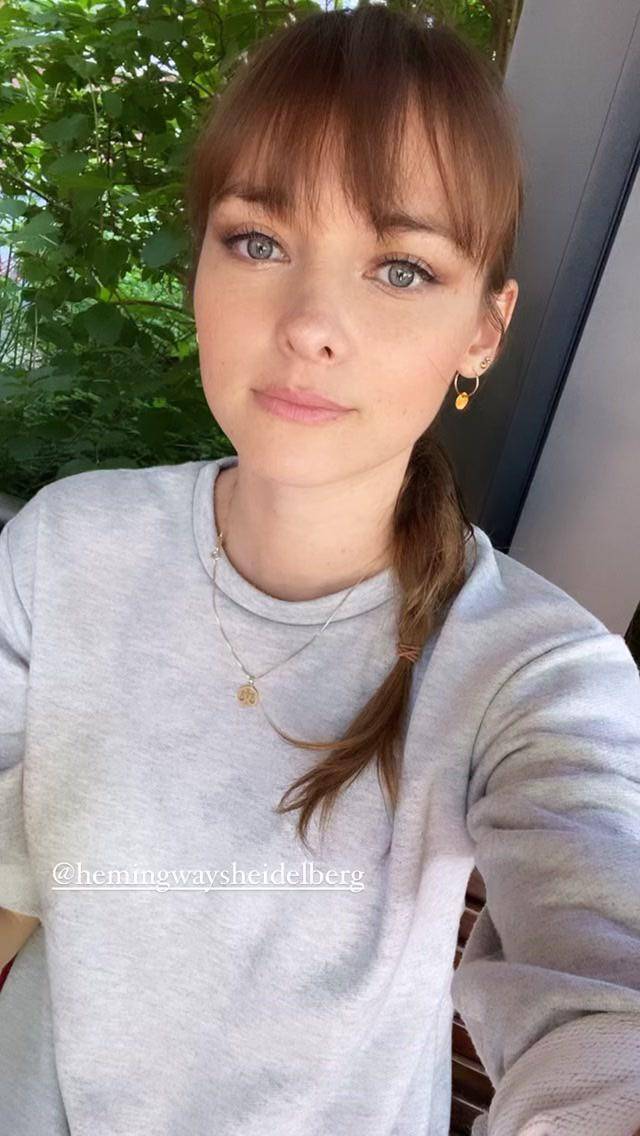 Larissa Rieß | Scrolller