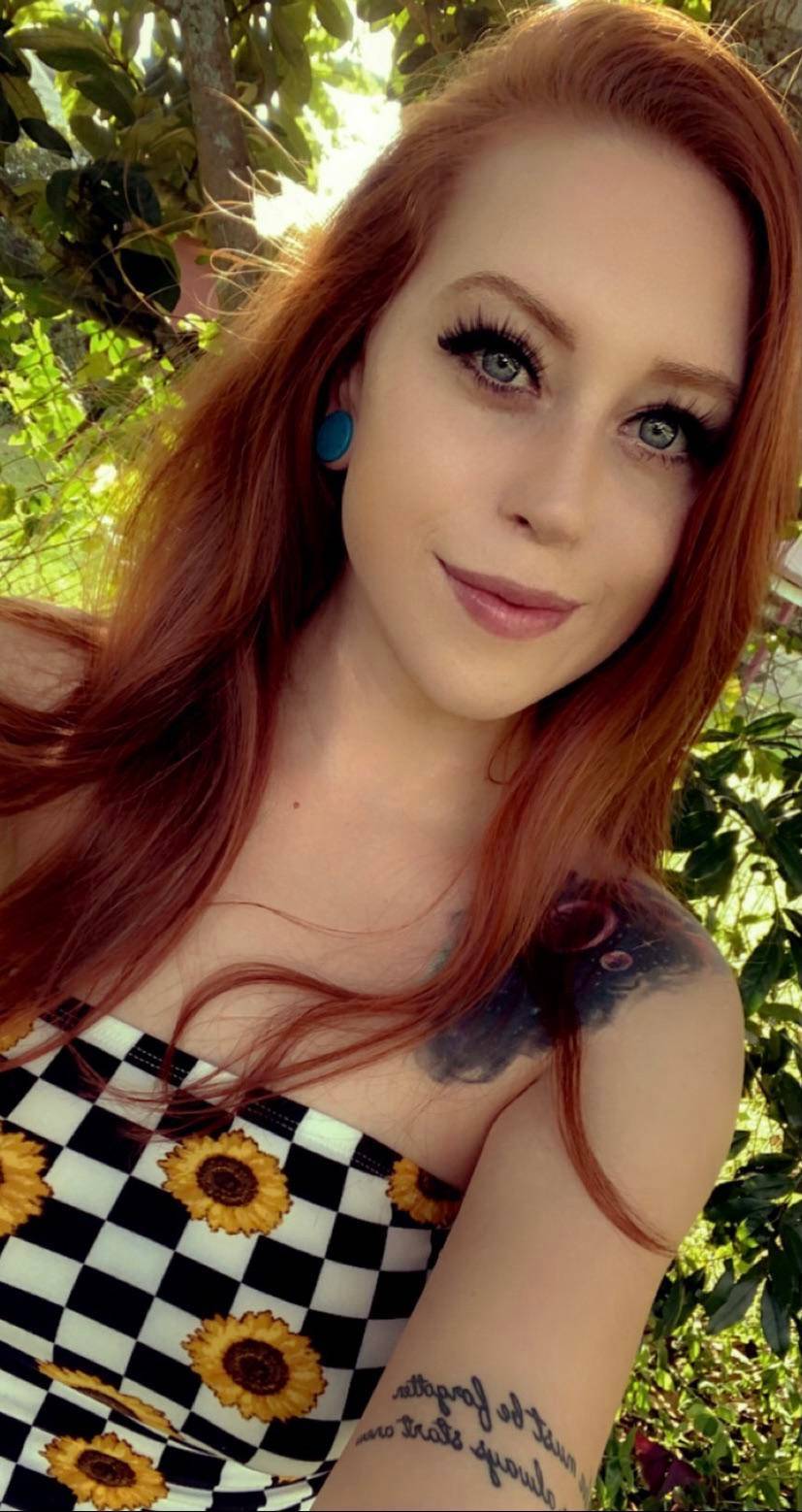 lashes make me feel like a baddie 😇 | Scrolller