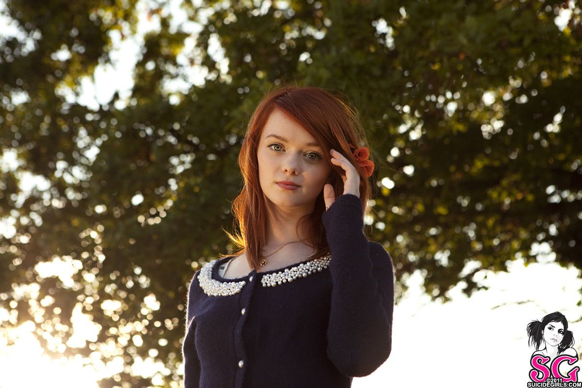 Lass: English Sunset | Scrolller