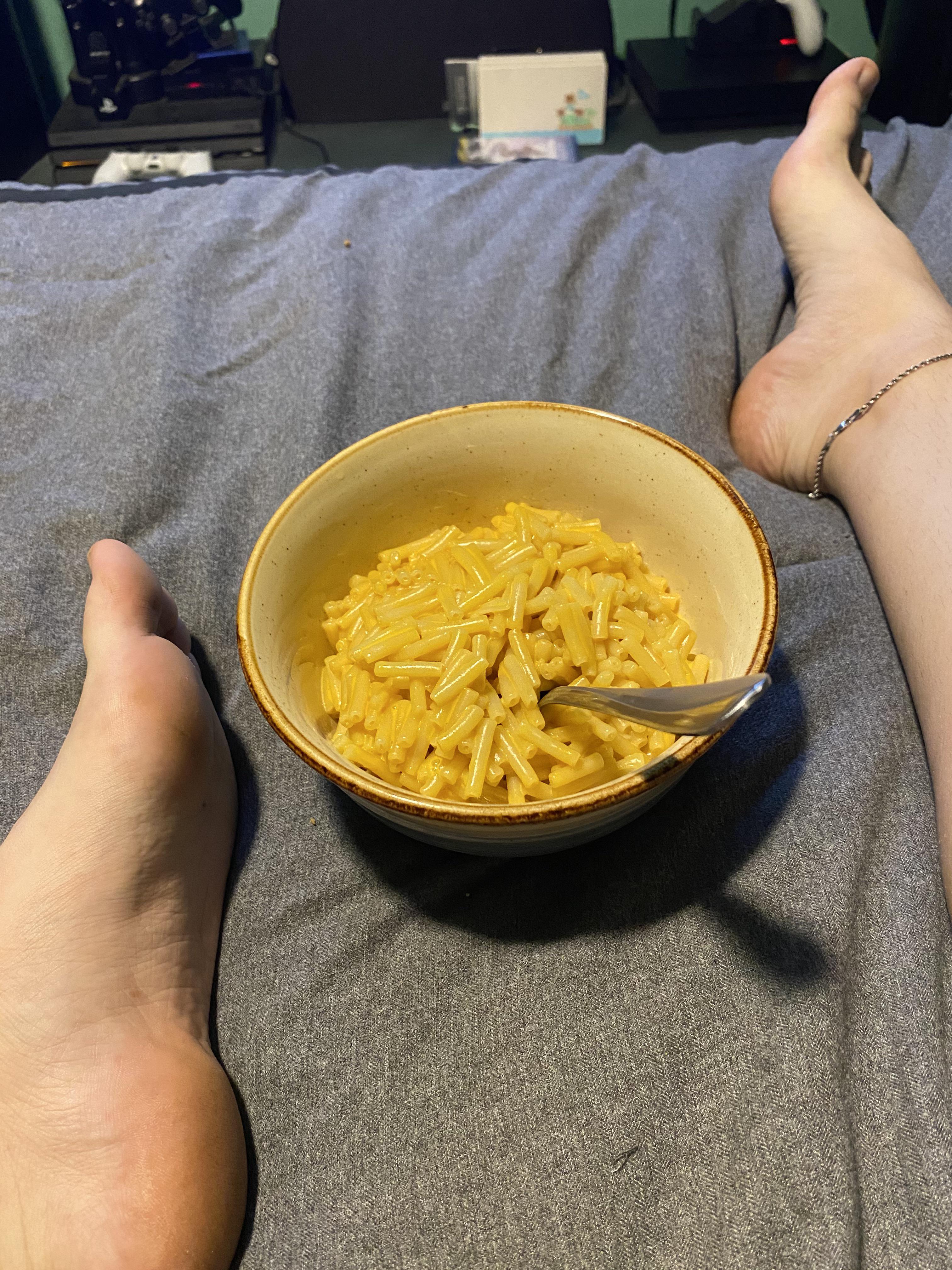 Late night snack, who wants a bite | Scrolller