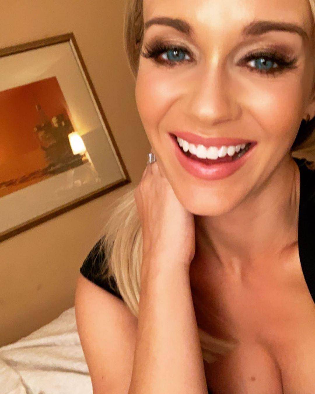 Laura Sanko | Scrolller