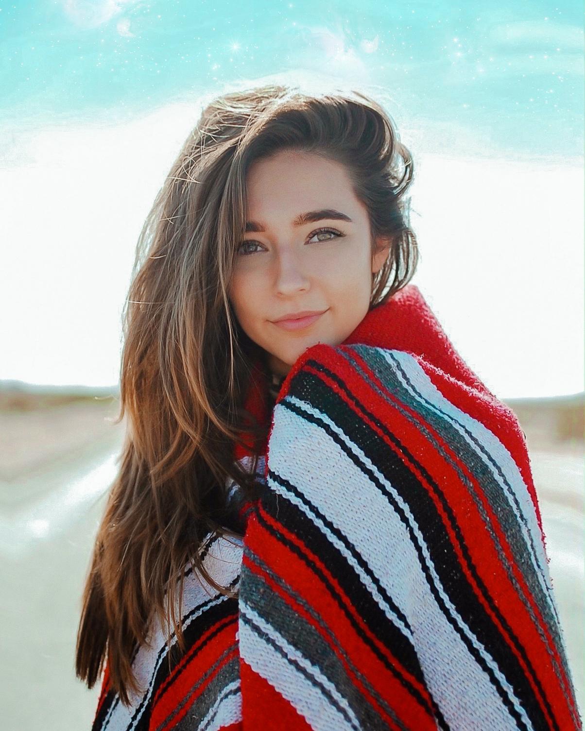 Lauren Scrolller