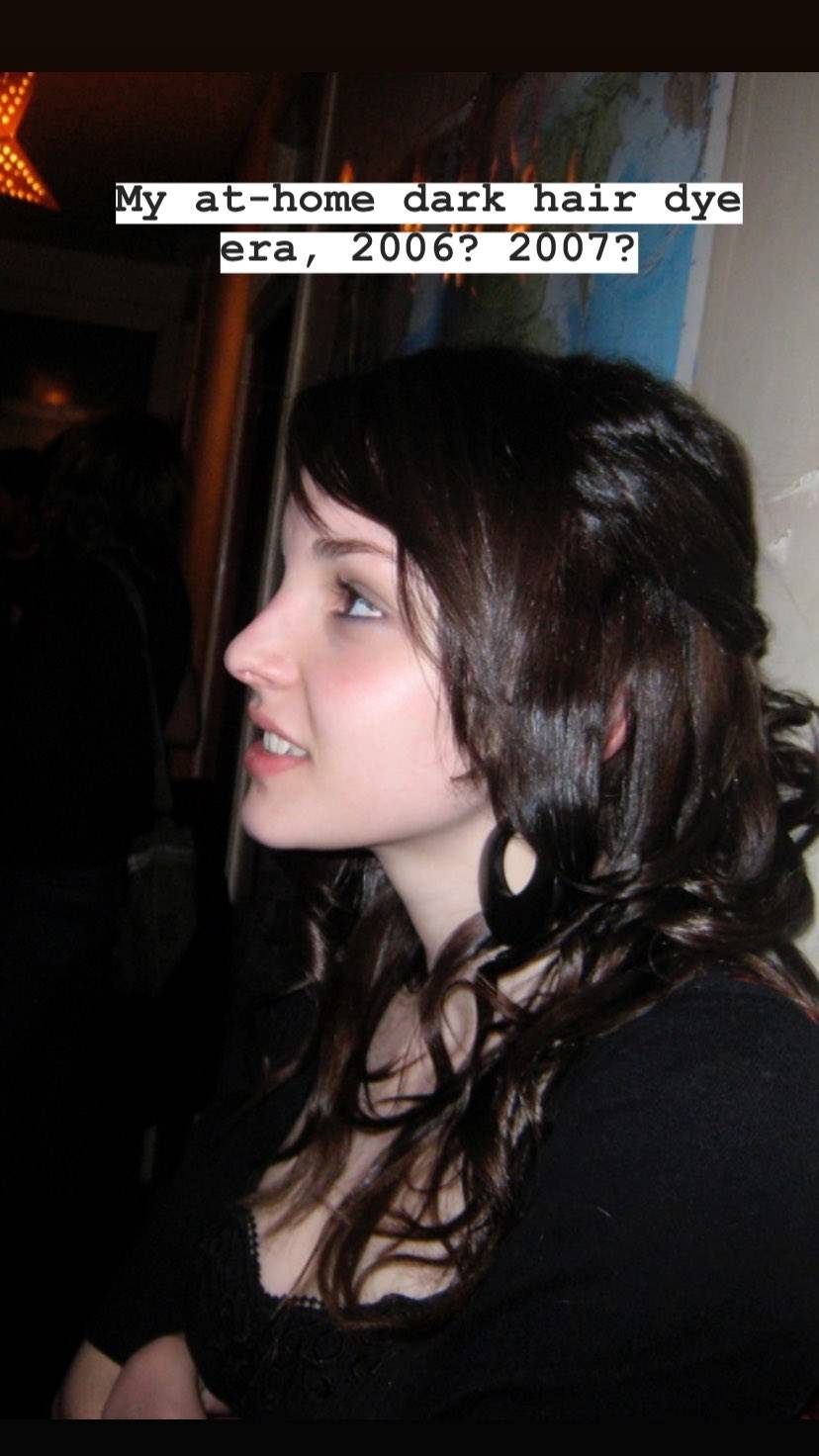 Lauren Mayberry (06/07) | Scrolller