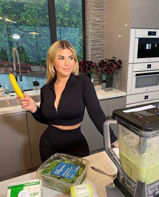 Lauren Pisciotta | Scrolller