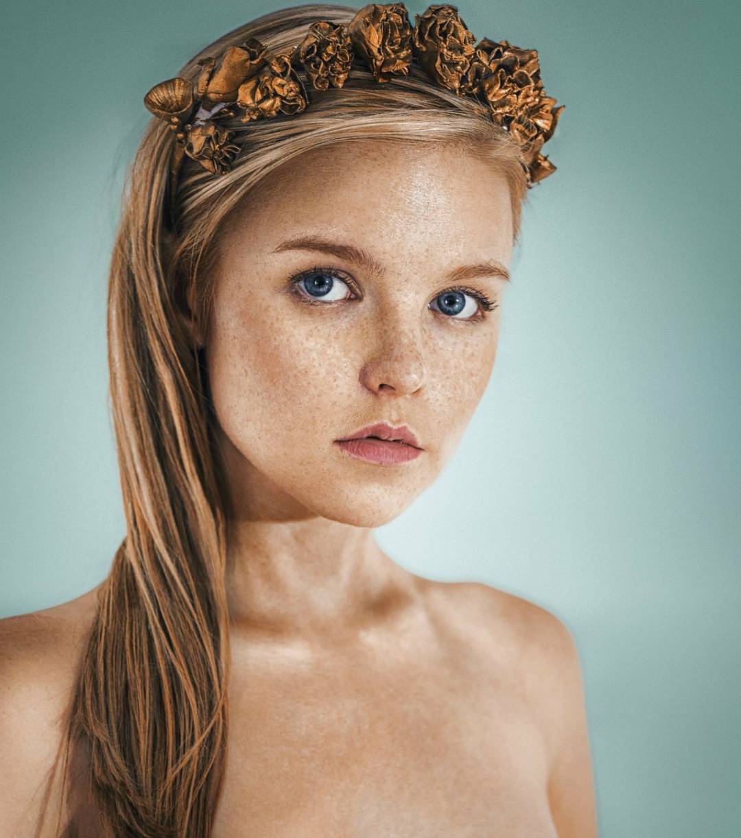 Leaf Tiara | Scrolller