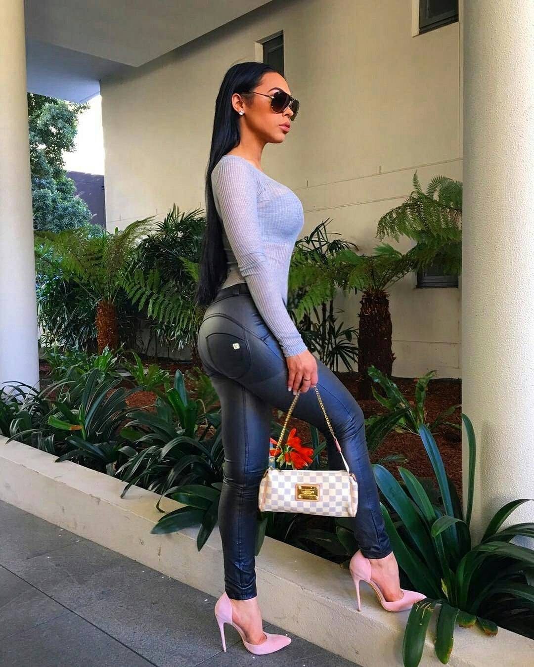 Leather pants: first blood | Scrolller